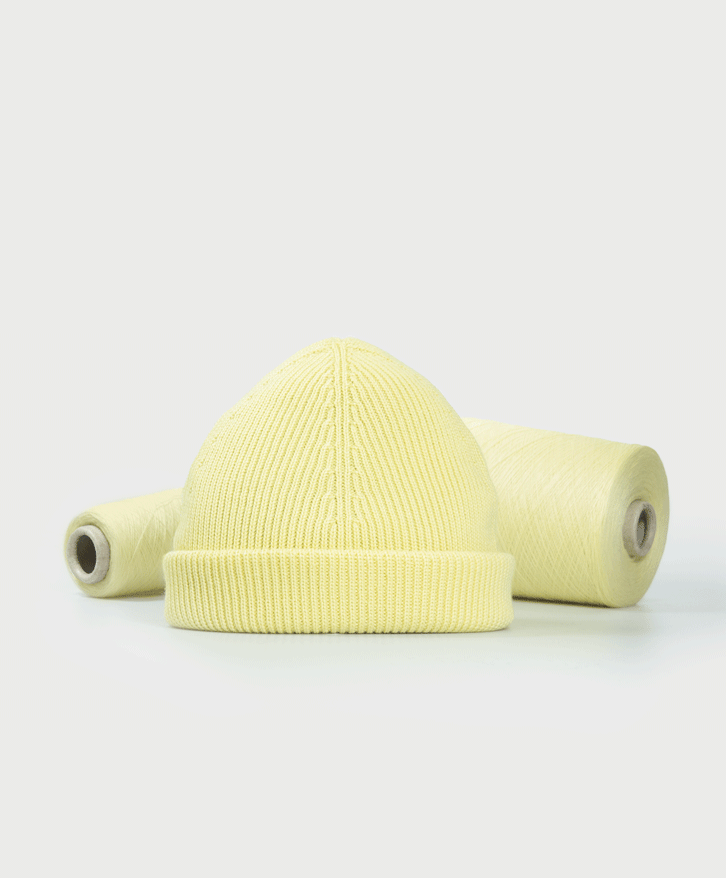 Bonnet en laine mérinos jaune pâle | Bonnets | Les Trois Tricoteurs